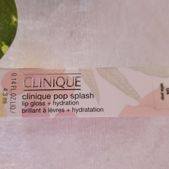 Clinique | Makeup | Clinique Pop Splash Lip Gloss Latte Pop 4 Full Size ...
